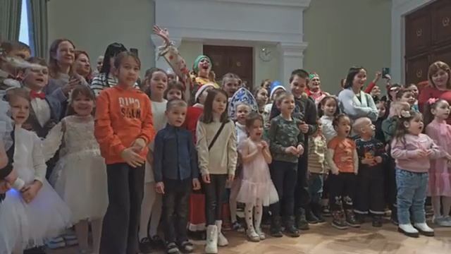 Открытие театра с салютом