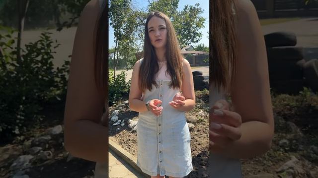 Молодая наркоманка, прошла лечение от наркотиков в центре реабилитации .