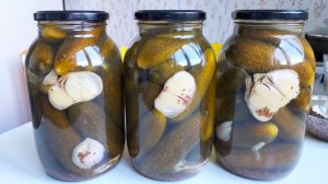 Соленые огурцы на зиму, стоят в квартире. Без уксуса и сахара