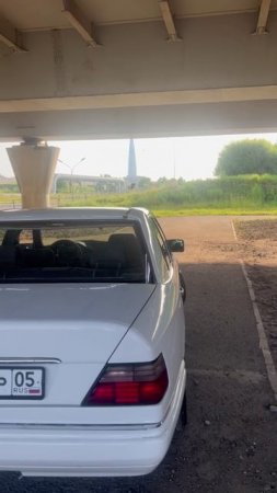 Mercedes-Benz W124