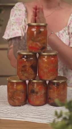 Вкусное и ароматное лечо — отличный способ сохранить летние овощи на зиму.