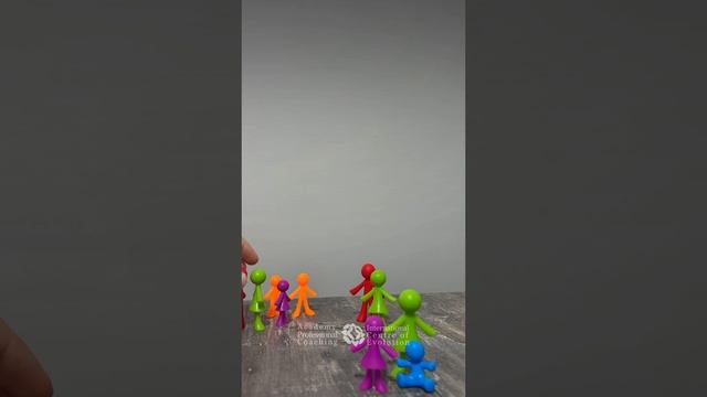 Мне проще вскопать грядку для мамы, чем поиграть со своими детьми...