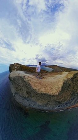 Прошел по хребту Хамелеона — одном из красивых мест Крыма! 🌄