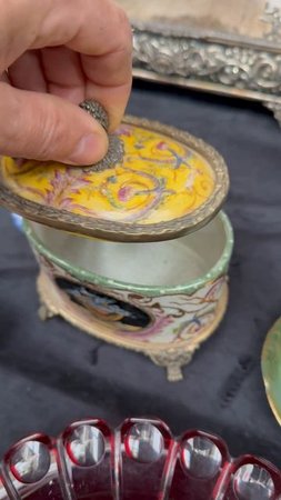 Блошиный рынок. Классная шкатулка. Flea market. Cool box #shorts