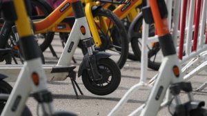 В Благовещенске полностью запретили электросамокаты
