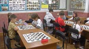 Шашечные стратеги из летних лагерей встретились в финале турнира клуба «Каисса»