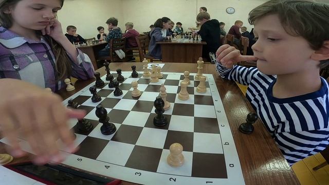 4 тур: Епифанов Владислав (1139) 0-1 Качалова Юстина (1326)