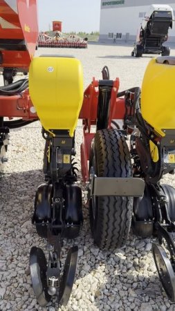 Сеялка для прямого посева с внесением удобрений