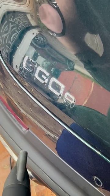 Как снять шильдики с автомобиля.