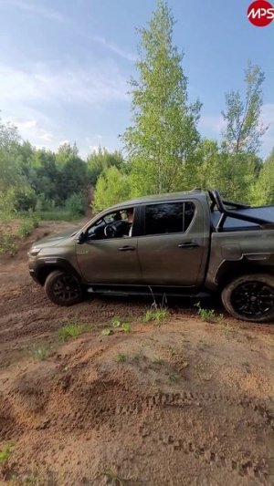 Toyota Hilux против GWM Poer: два рамных с дизелем - будут почти на равных? Скоро полный тест.
