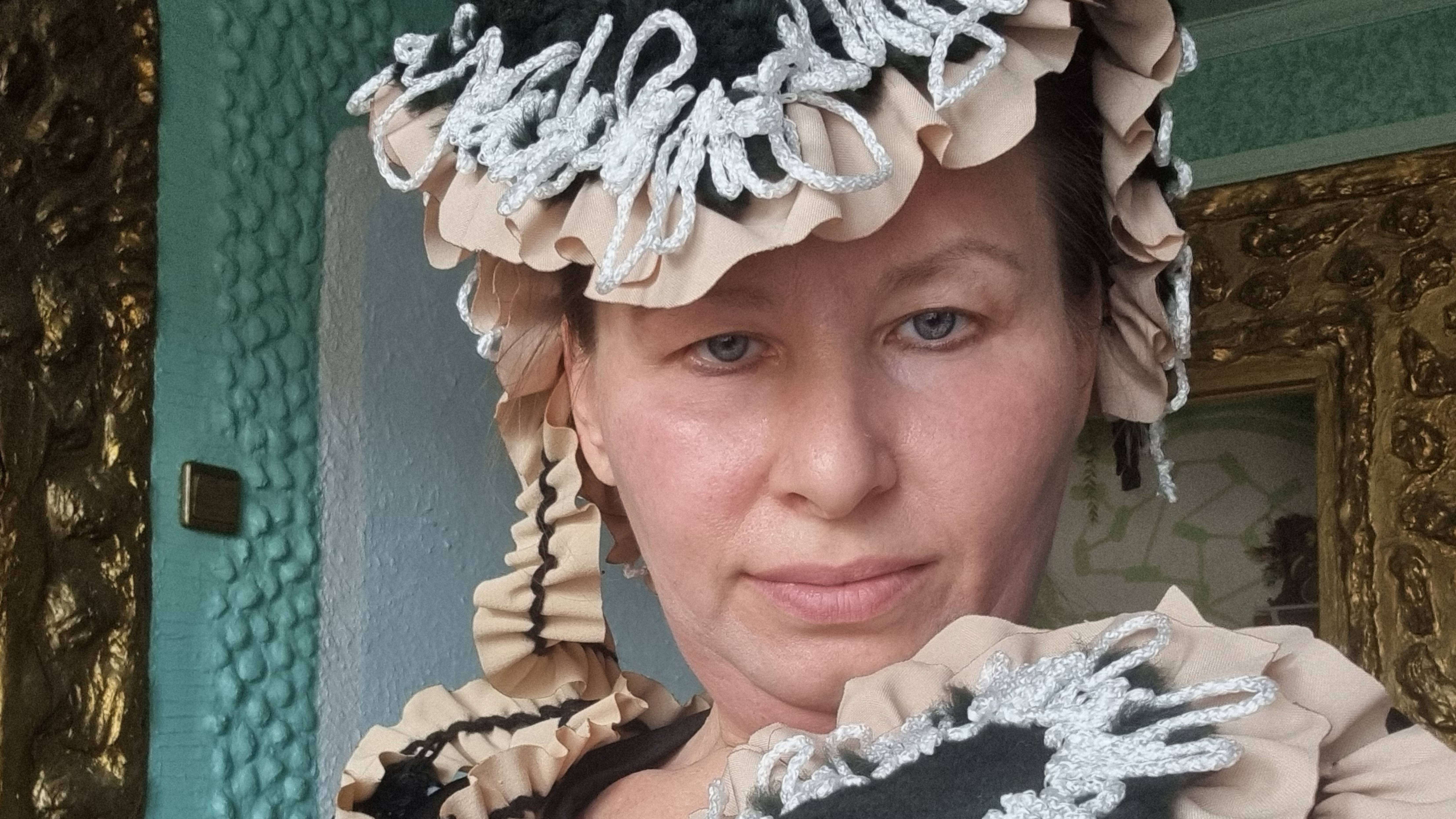 ,,Война и мир,, .Саутина-Легостаева.49 лет.