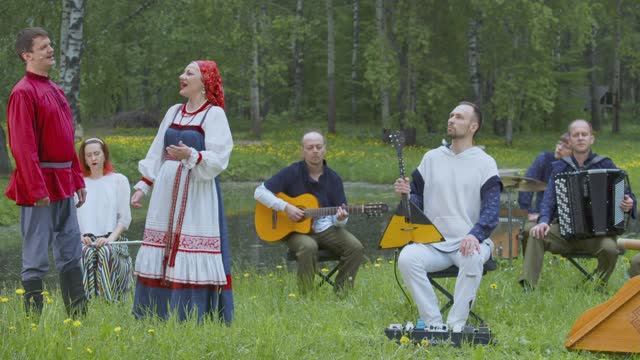 Волжский акцент. Костромская область. Вниз по Волге-реке