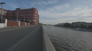 Москва — город мечты 2025! 😍 Чистые улицы, красивые лица, летний стиль и атмосфера большого города!