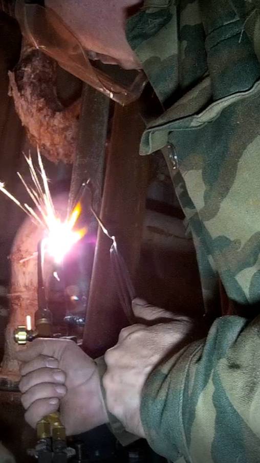 Газосварка ЖКХ. Врезаем задвижки. Д 50 Gas welding of housing and communal services