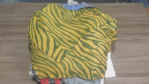 Лот 309 Джемпер, кардиганы, кофты, тонкий трикотаж  Италия 1120₽/ кг 11,5 кг 46 ед