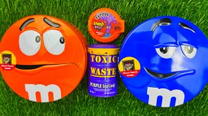[АСМР] Распаковка и смешивание радужных конфет M&M'S