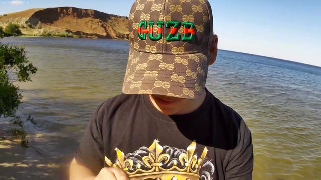 Пробую Конфету с начинкой Дубайского Шоколада