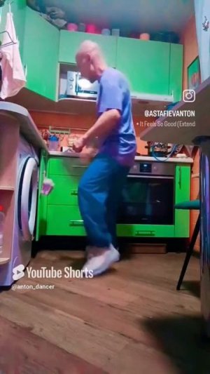 А вы как готовите 🤣🕺💃 #dance #shorts #music #танцы #рекомендации #shuffledance