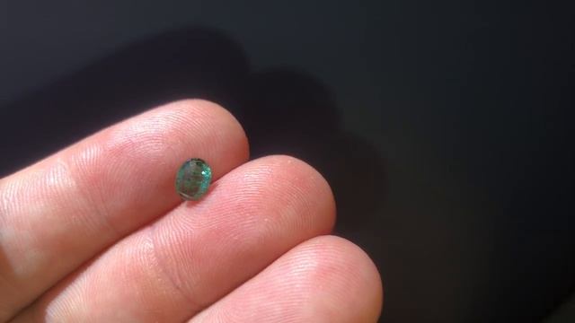 Турмалин, насыщенный зелёный 0,81кт №423