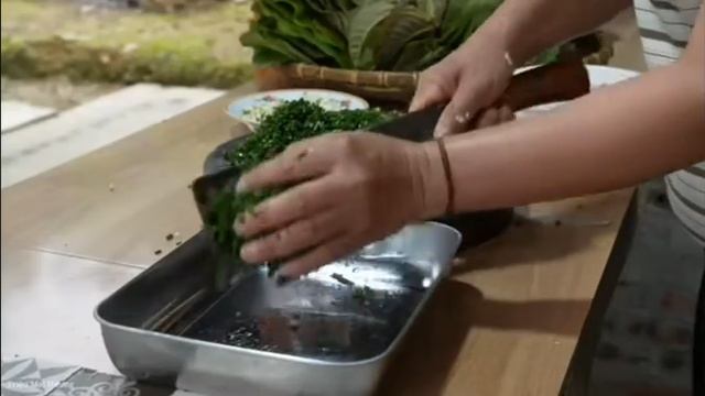 1 year 3 months Harvesting Gynostemma, Apples, Sapodilla and making Ant Egg Cake.ч3.mp4