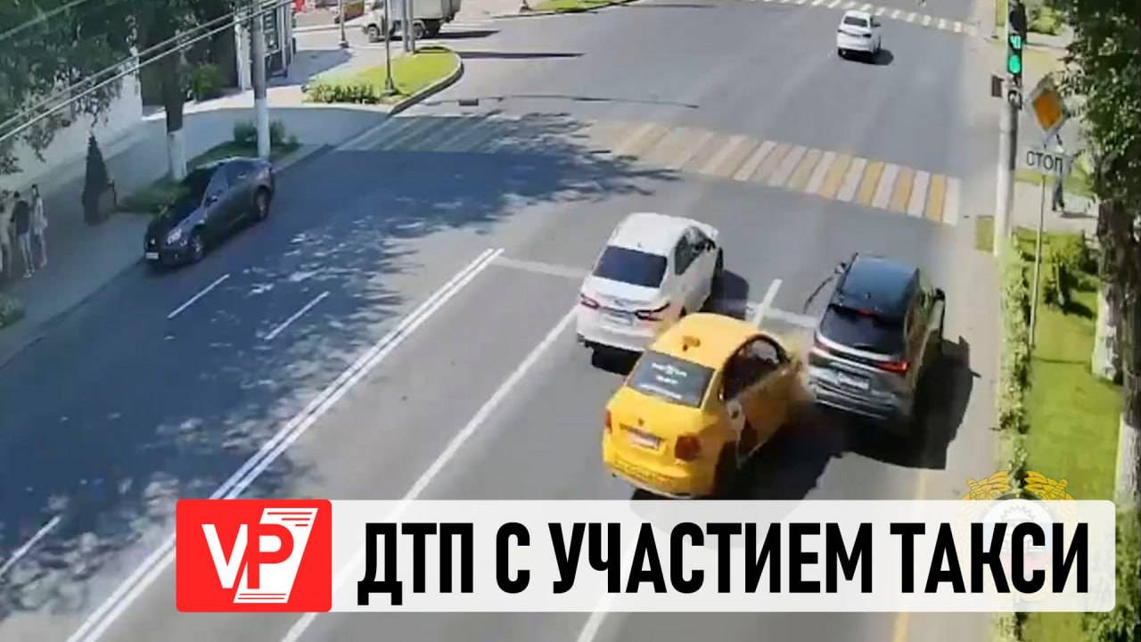 ПАССАЖИР АВТО ПОСТРАДАЛ В ДТП С УЧАСТИЕМ ТАКСИ В ВОЛГОГРАДЕ