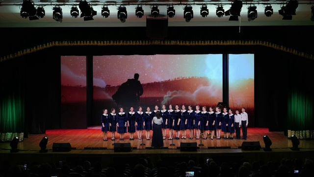 Хор "Серебряные нотки" ДШИ Грязинского р-на Липецкой обл. - «РУССКИЙ СОЛДАТ» (автор Дмитрий Соболев)