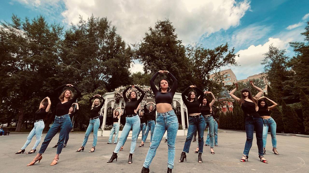 Женский стиль в бачате - хореография Наталии Поддубной, школа танцев Держи Ритм