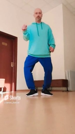УЧИМ САМУЮ ПРОСТУЮ КОМБИНАЦИЮ. #dance #shuffledance #танцы #тренировка