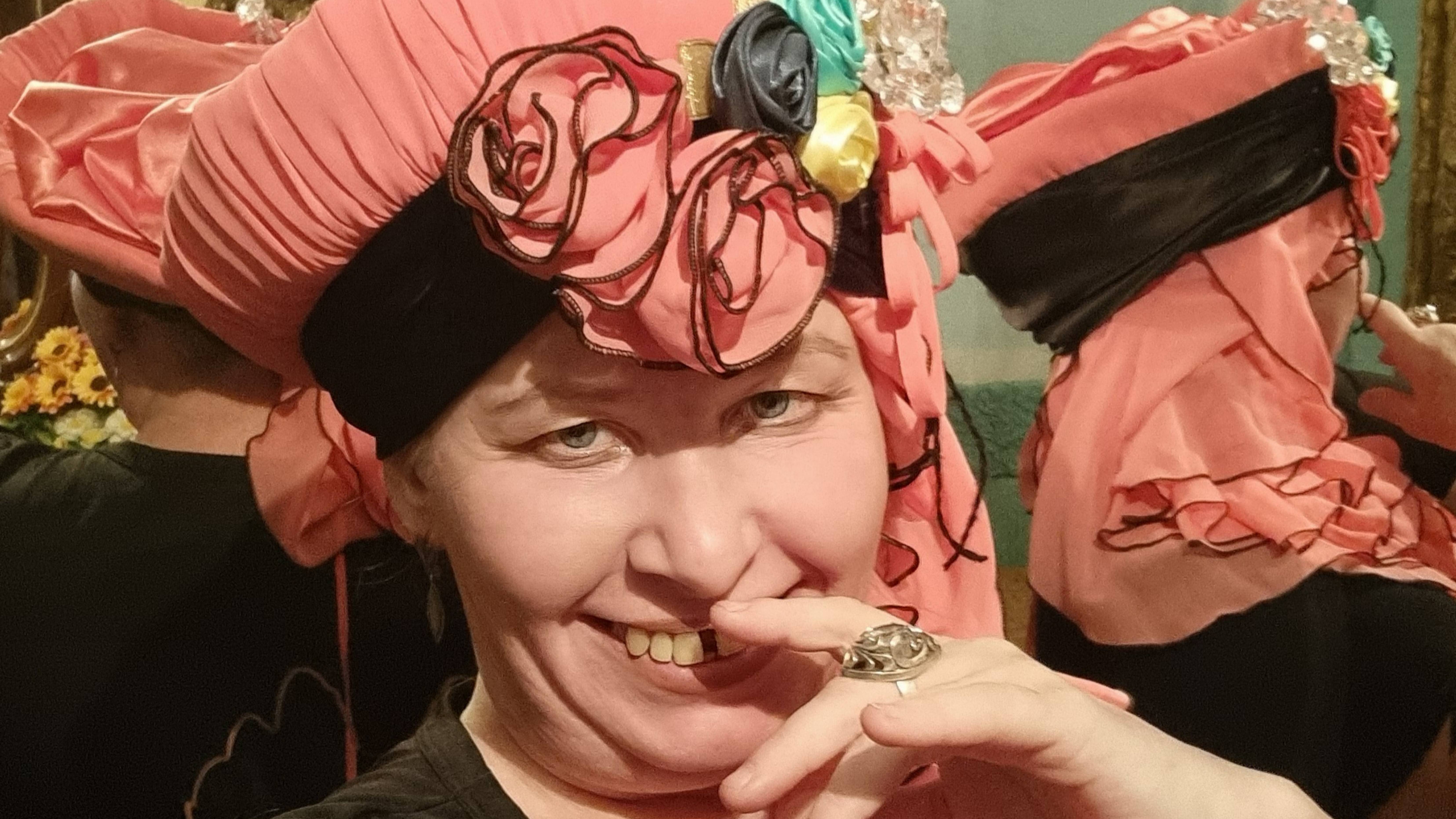 ,,Персы,, ,Саутина-Легостаева. Стих, 49 лет.