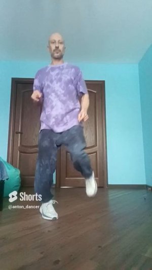 УЧИМ САМУЮ ПРОСТУЮ КОМБИНАЦИЮ ШАФФЛ. #shuffledance #dance #танцы #обучение #shorts #тренировка