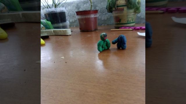 драка 5 монстров (синий ,зеленый, фиолетовый, белый, кот добра)