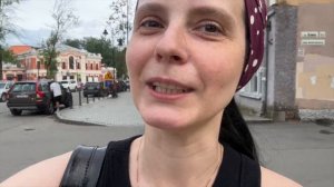 Вижу людей насквозь и не могу жить в такой несправедливости.