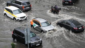 Водная ловушка: Москву и Подмосковье затопило из-за продолжительного ливня
