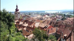 Словения. Панорама Старого города Птуй.