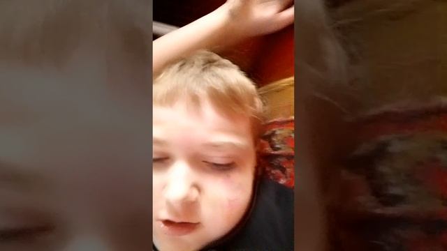 бомбардиром крокодило пришел что бы побомбить нас... 🐊