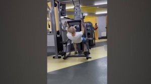 Клоун продолжает свою клоунаду