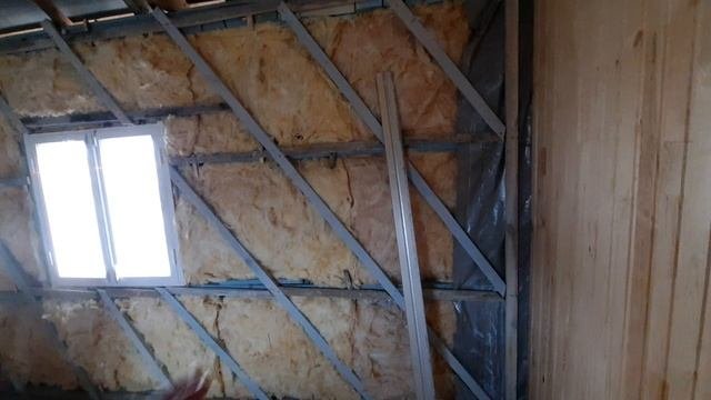Обшивать вагонкой большую стену