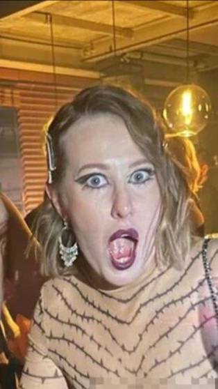 Голая ВЕЧЕРИИИНА!
Толлерантненько