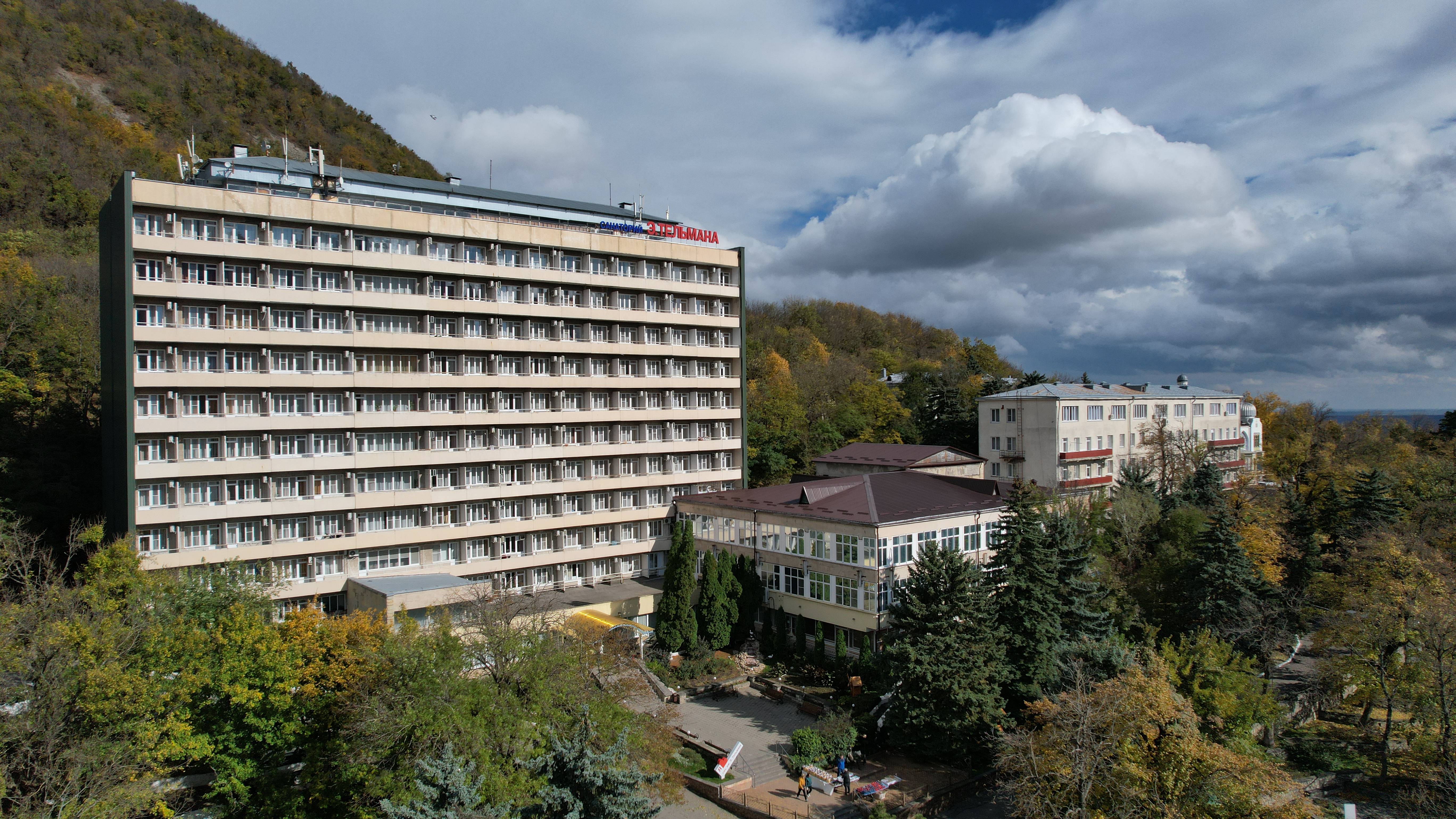 Санаторий "им. Тельмана"  (495)8772323 путевки по официальным ценам в город-курорт Железноводск