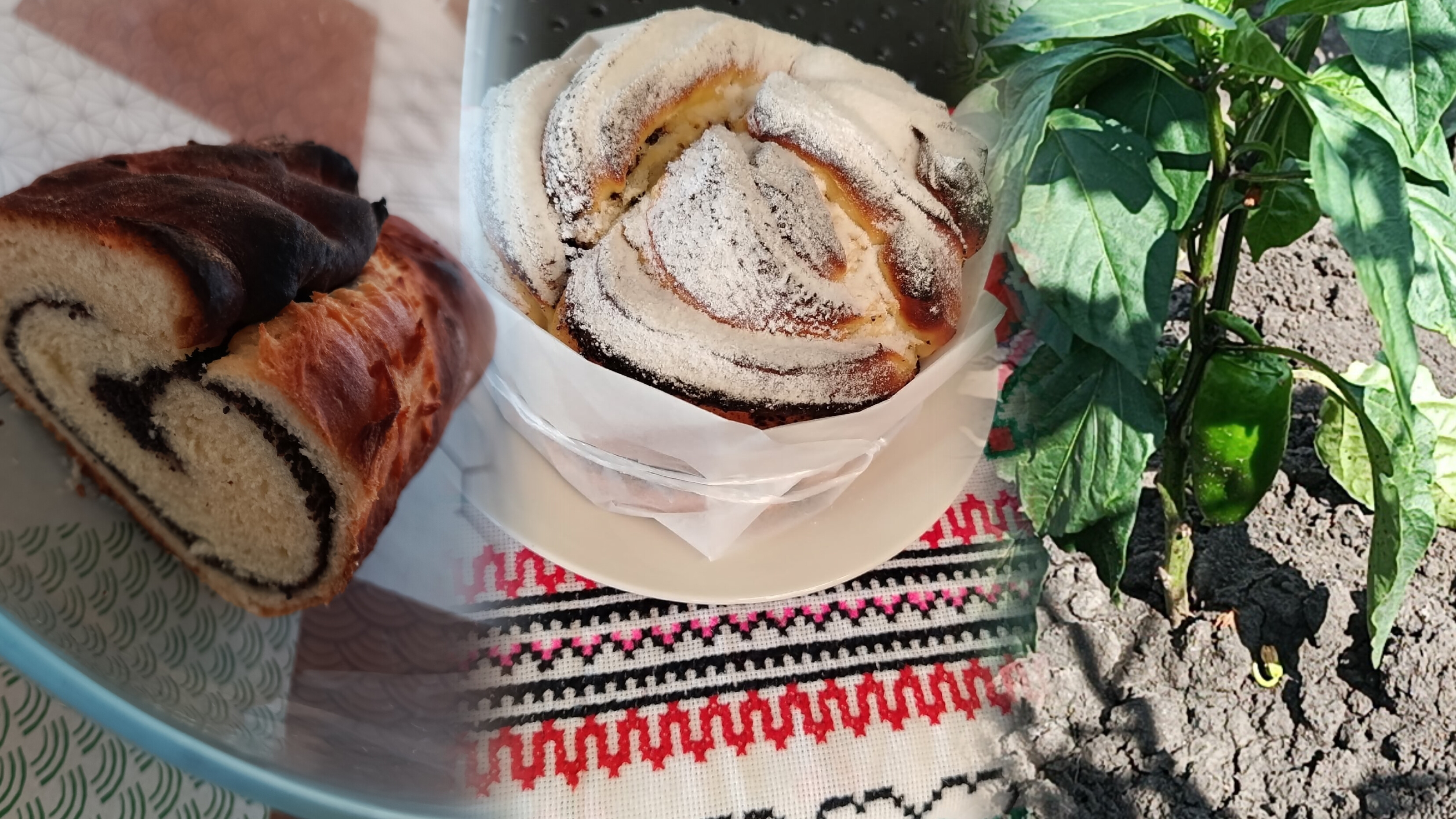 Испекли булку для мероприятия. Аня в школе. Целый день в делах