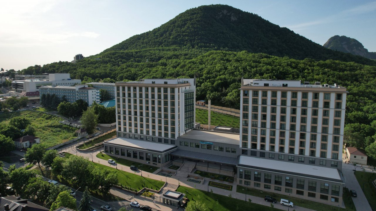 Санаторий Источник 5* (495)8772323 Железноводск - отдых и лечение по официальным ценам на Курорты.рф