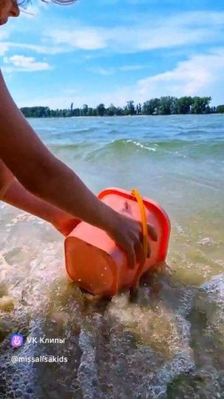куклы загораются на пляже 🌴🌴🌴☀️😀