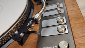 Обслуживание хорошего проигрывателя виниловых пластинок Pioneer PL-1400C