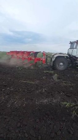 Оборотный плуг 5ти корпусной AgroMaSH PO 4+1