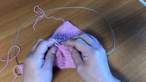 Вяжем добротный узор спицами для ваших изделий.