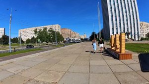 Прогулка по Архангельску. Набережная. Незаконные конусы у почтовой конторы. Троицкий. 22.07.2025