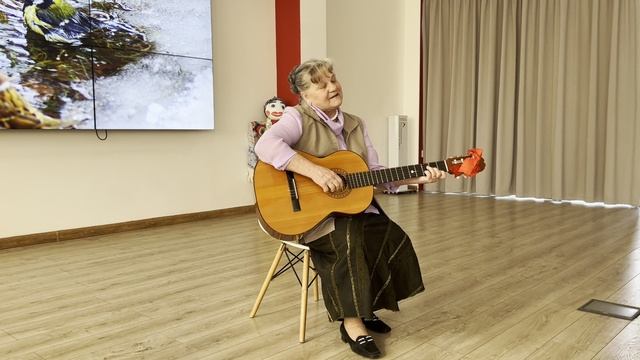 Песня "Спасибо, молодость, за то, что ты была"