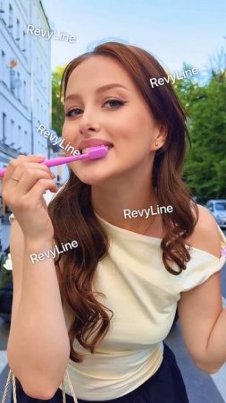 ‼️ Не переходите дорогу, не почистив зубы!*
*Из свода правил Revyline 🥳