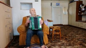 ПОСЛЕ ВЫХОДА НА ПЕНСИЮ Я  ЕЩЁ ПРОРАБОТАЛ КУЛЬТОРГАНИЗАТОРОМ Д.К. НА ДИСКОТЕКАХ МЫ ЗДОРОВО ЗАЖИГАЛИ!