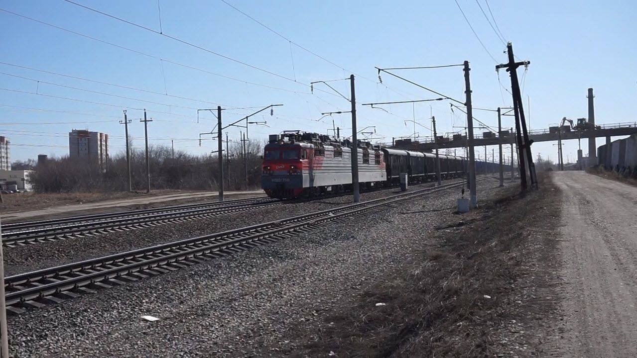 Электровоз ВЛ80С-750